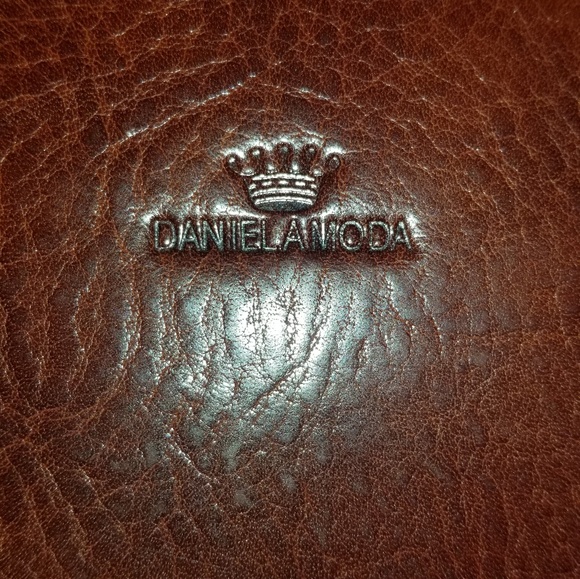 Daniela Moda | Bags | Daniela Moda Leather Purse | Poshmark